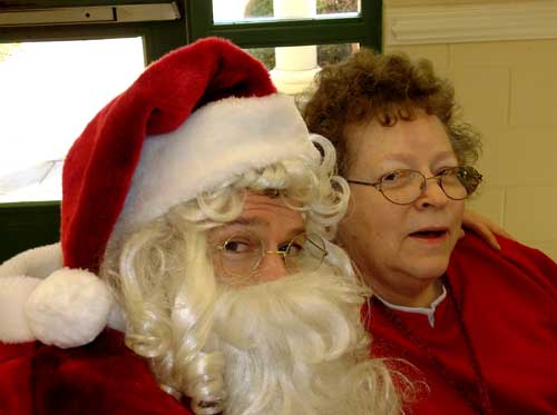 Santa-and-Gloria-Adams